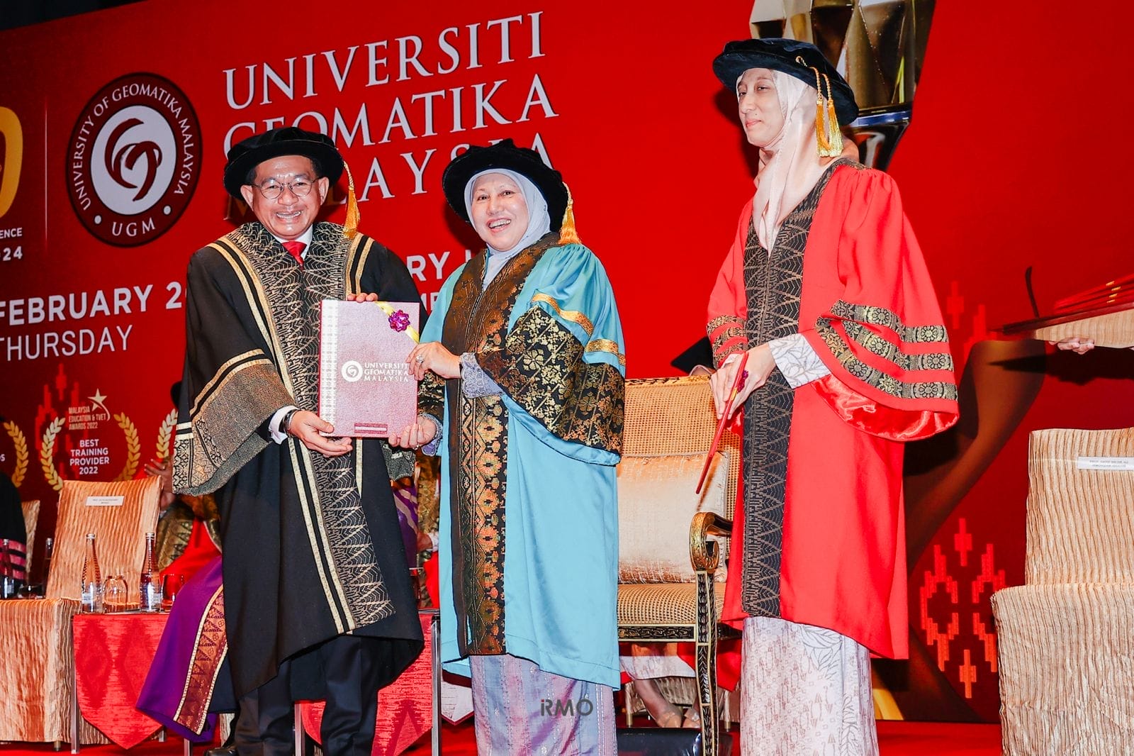 Dr. Irmohizam Ibrahim Receives "Professor" Title During UGM 16th ...